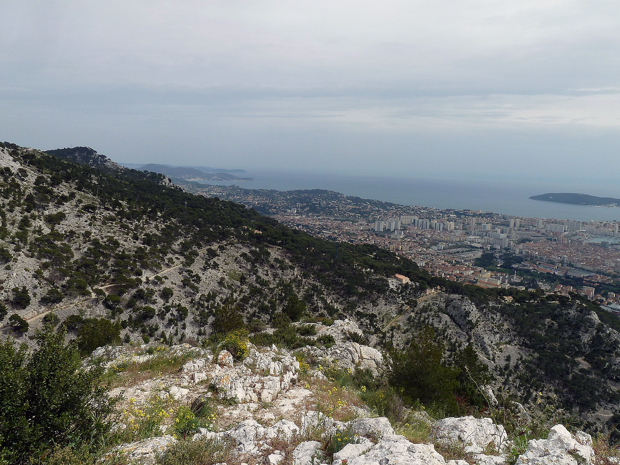 Photo à Toulon (83000) : Vue du mont Faron - Toulon, 332757 Communes.com